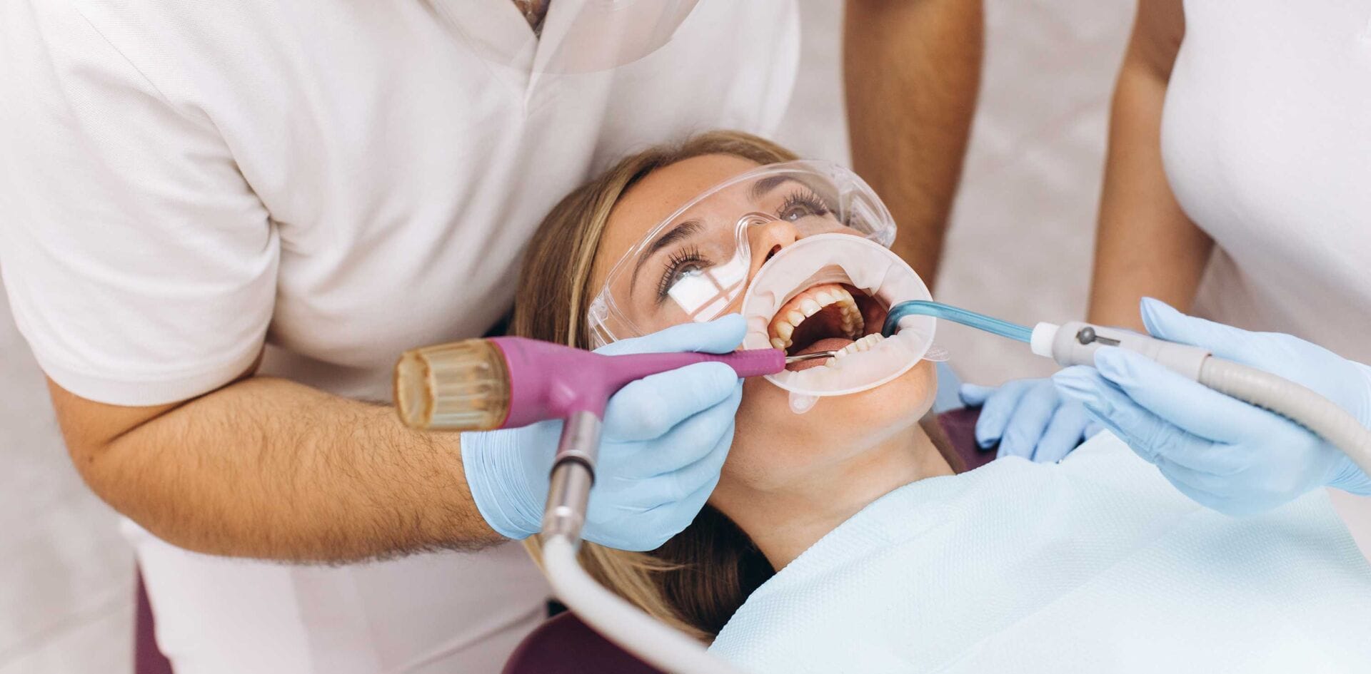 Come Avviene La Pulizia Dei Denti Dal Dentista | Studio Gilberti Pratis